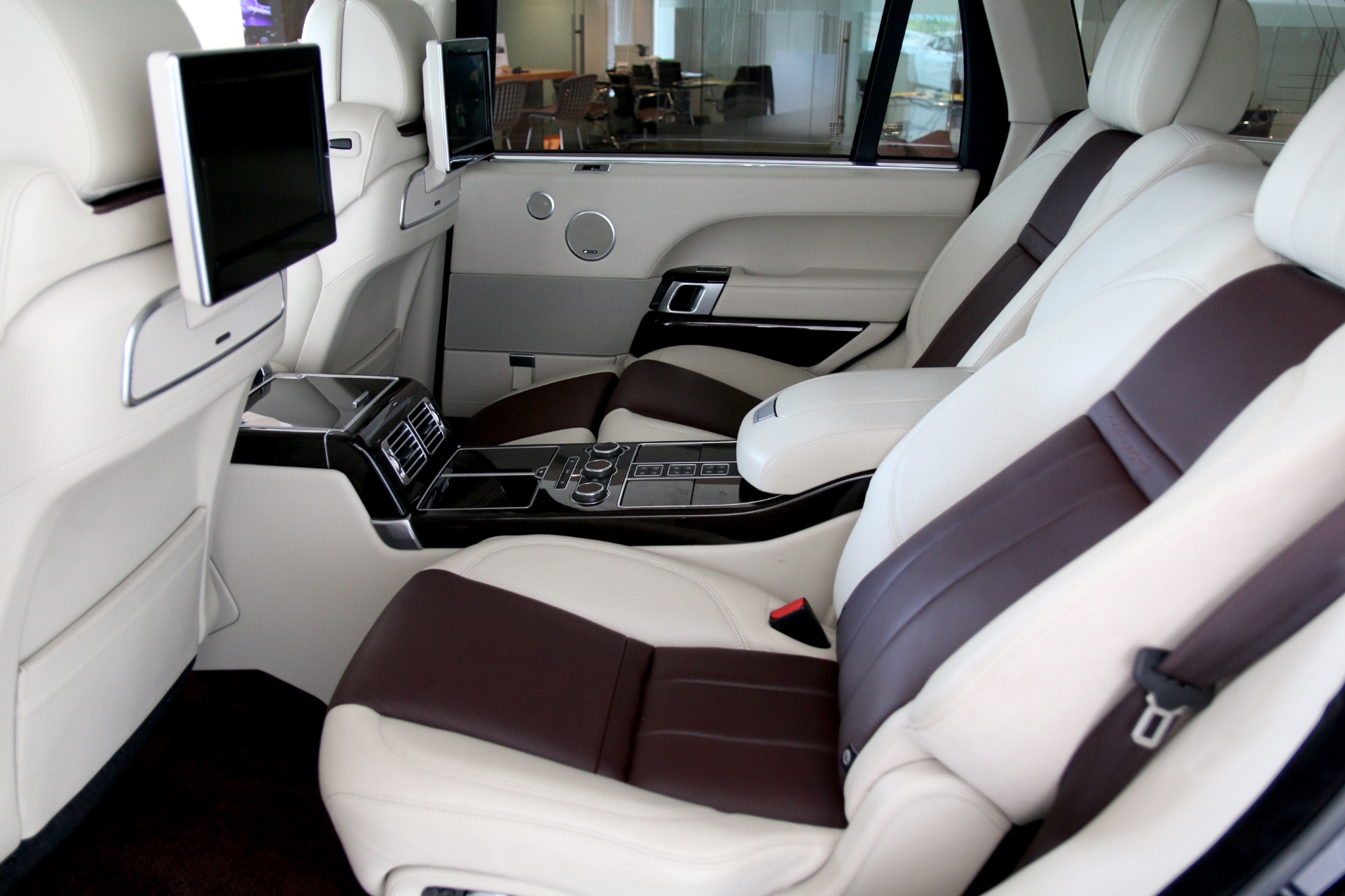 Range Rover Autobiography Interior