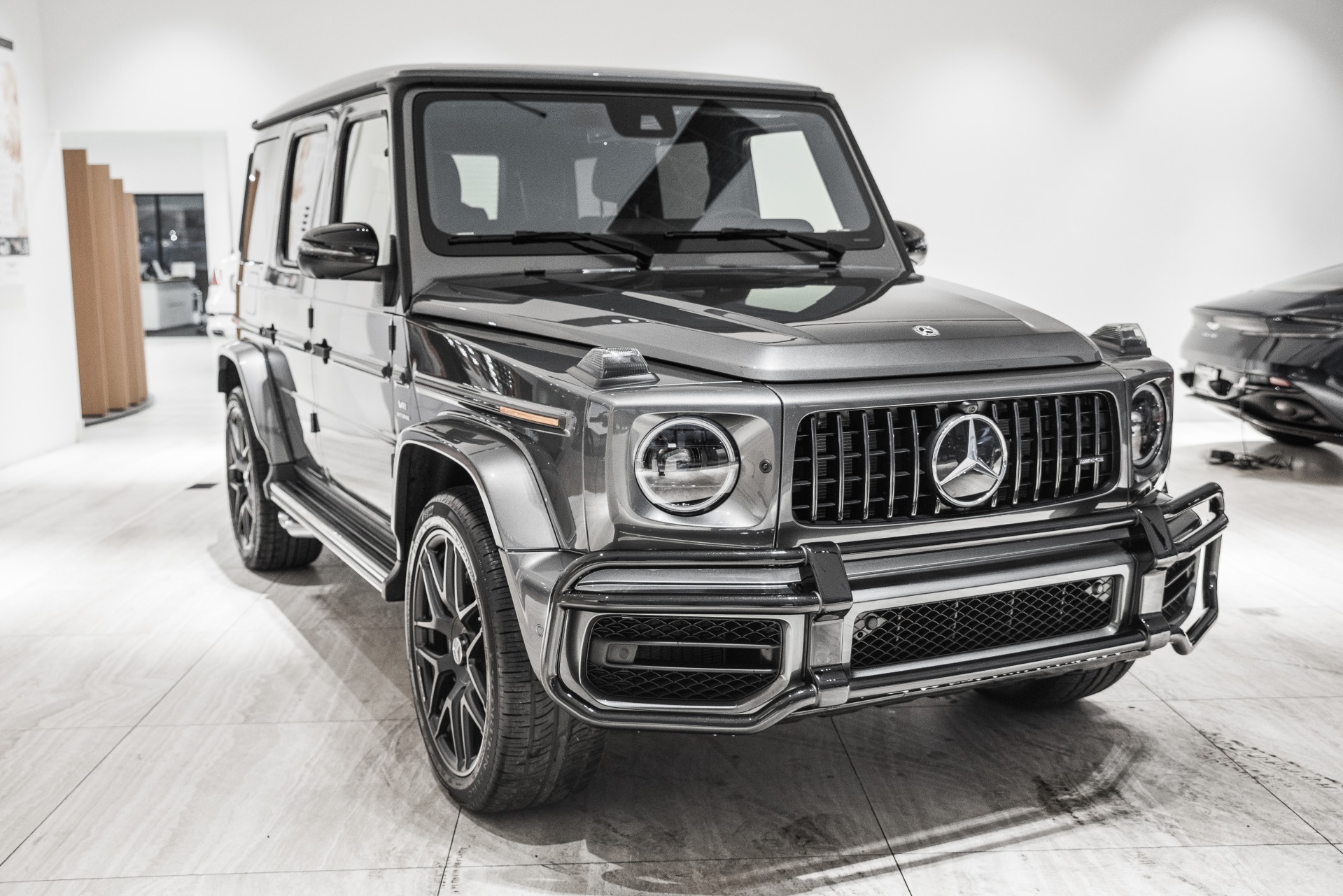 Mercedes G Wagon Silver