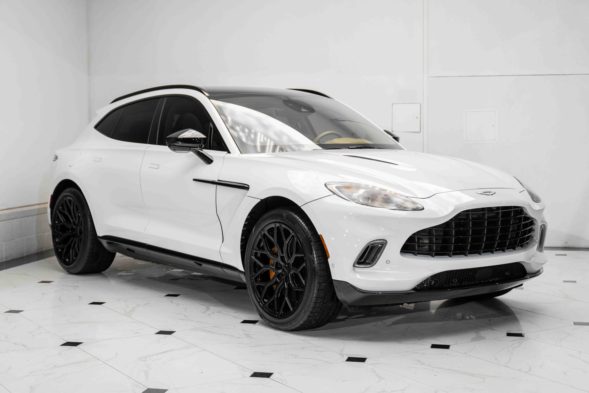 Used 2021 Aston Martin DBX 550 For Sale (Sold) | Exclusive Automotive ...