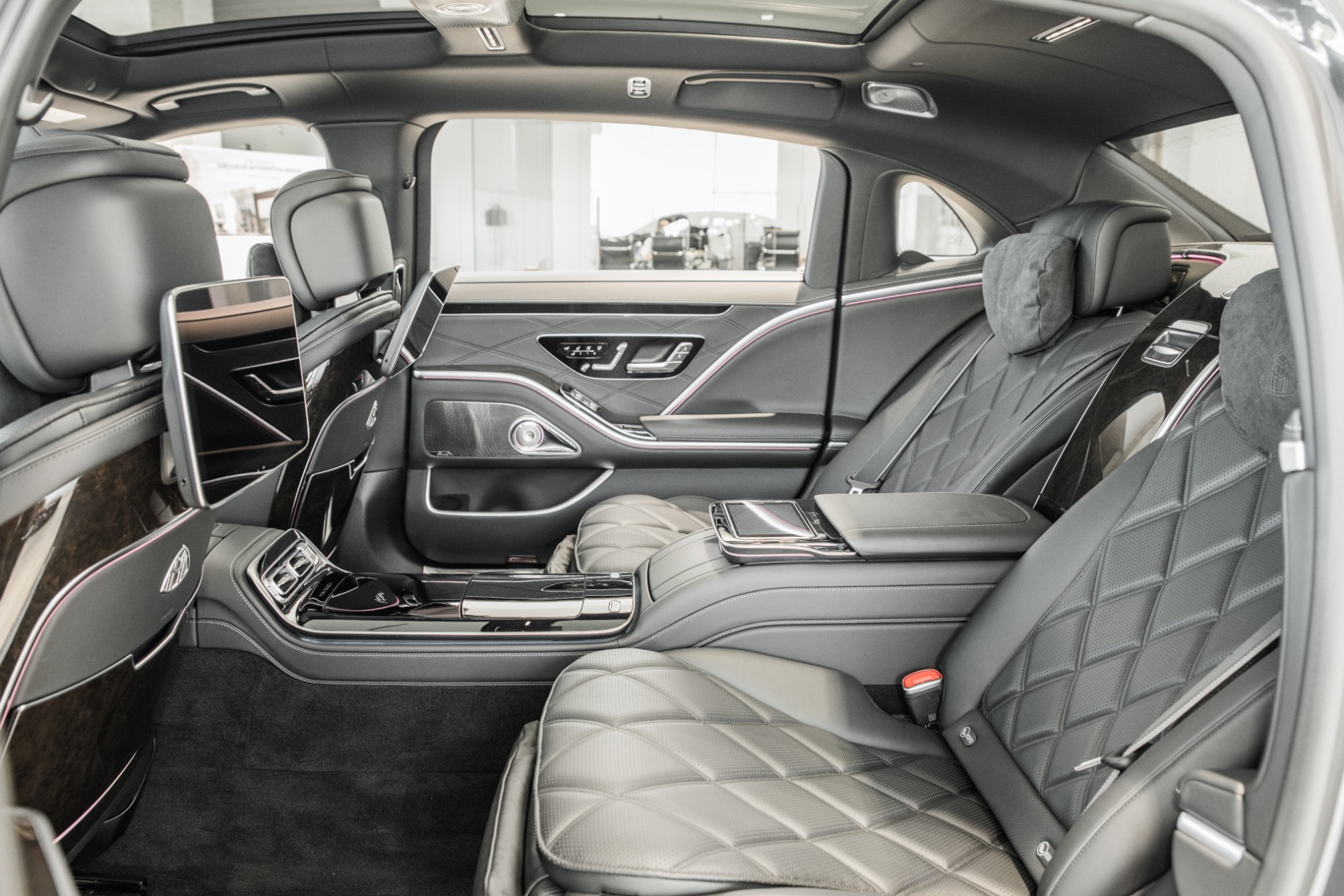 2022 Maybach Interior