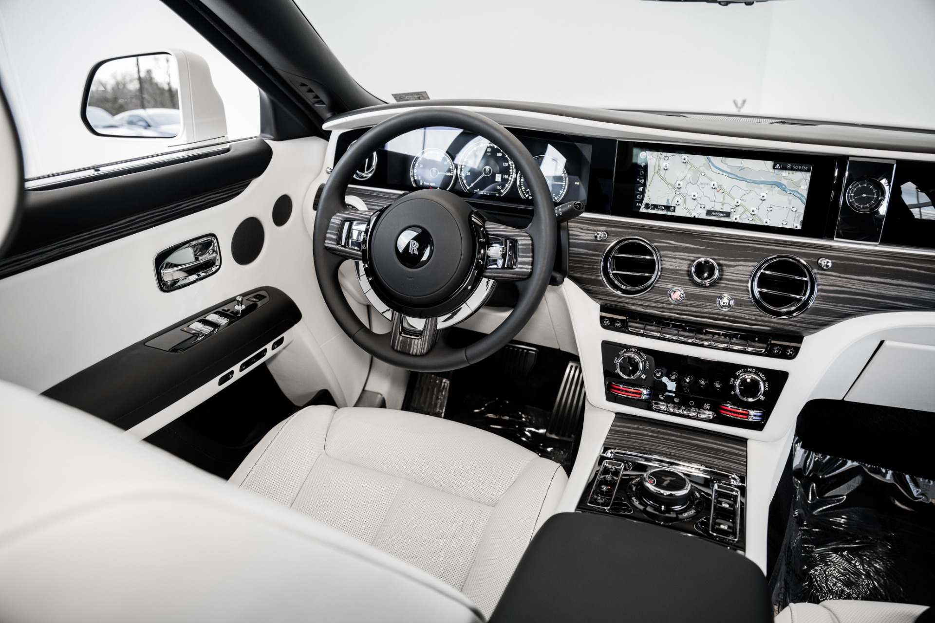 Rolls Royce Ghost Sprinter Interior