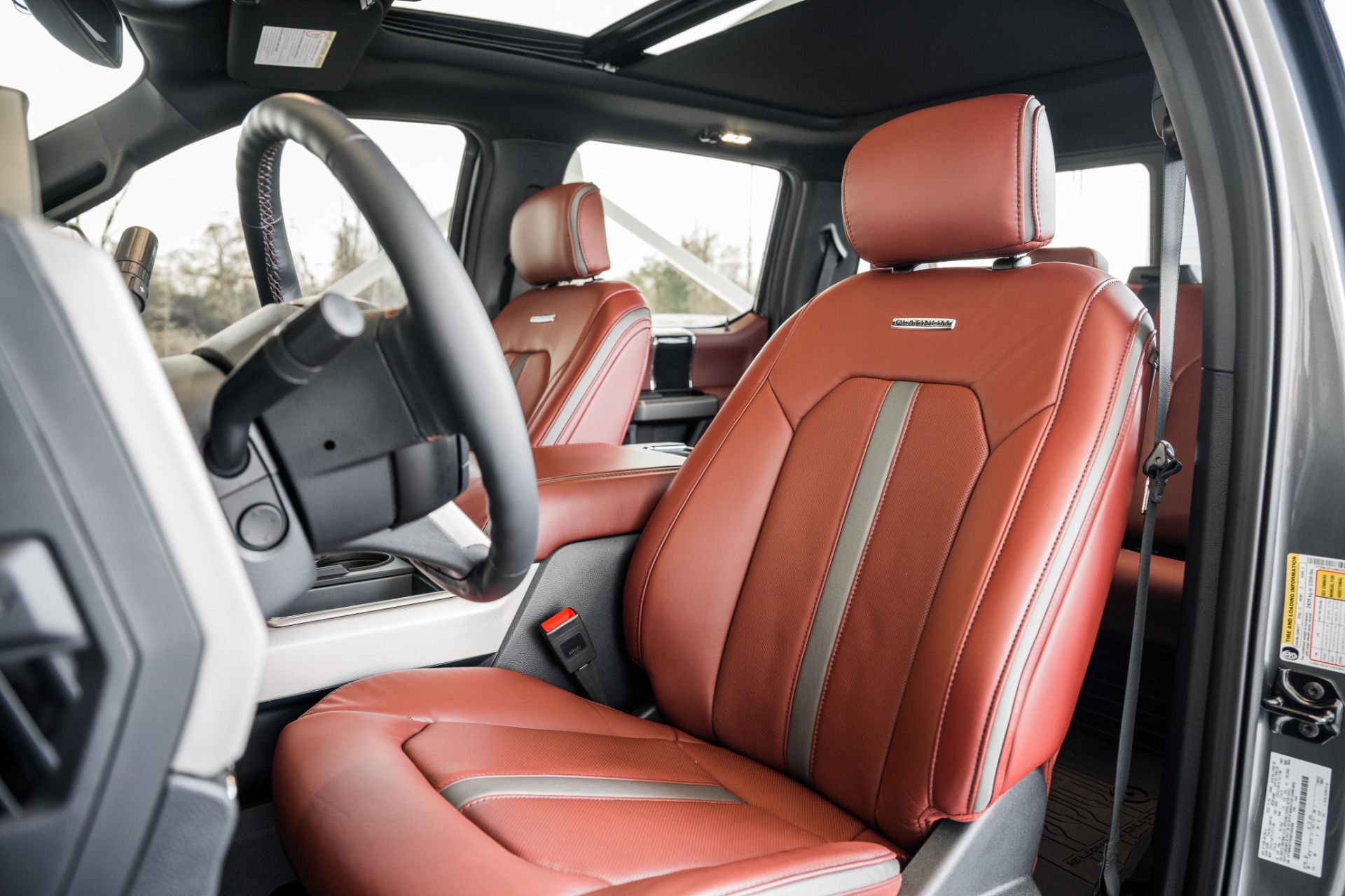 Ford F350 2022 Interior