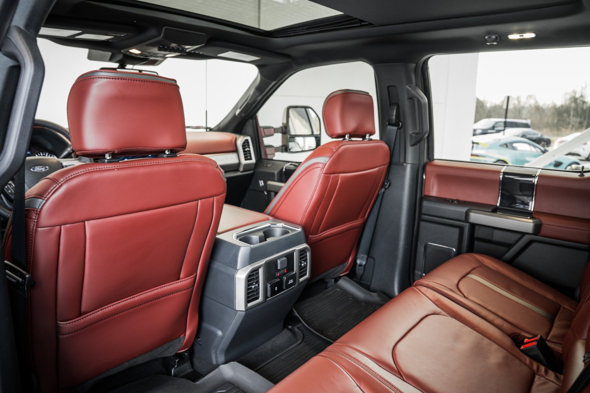 Ford F350 2022 Interior
