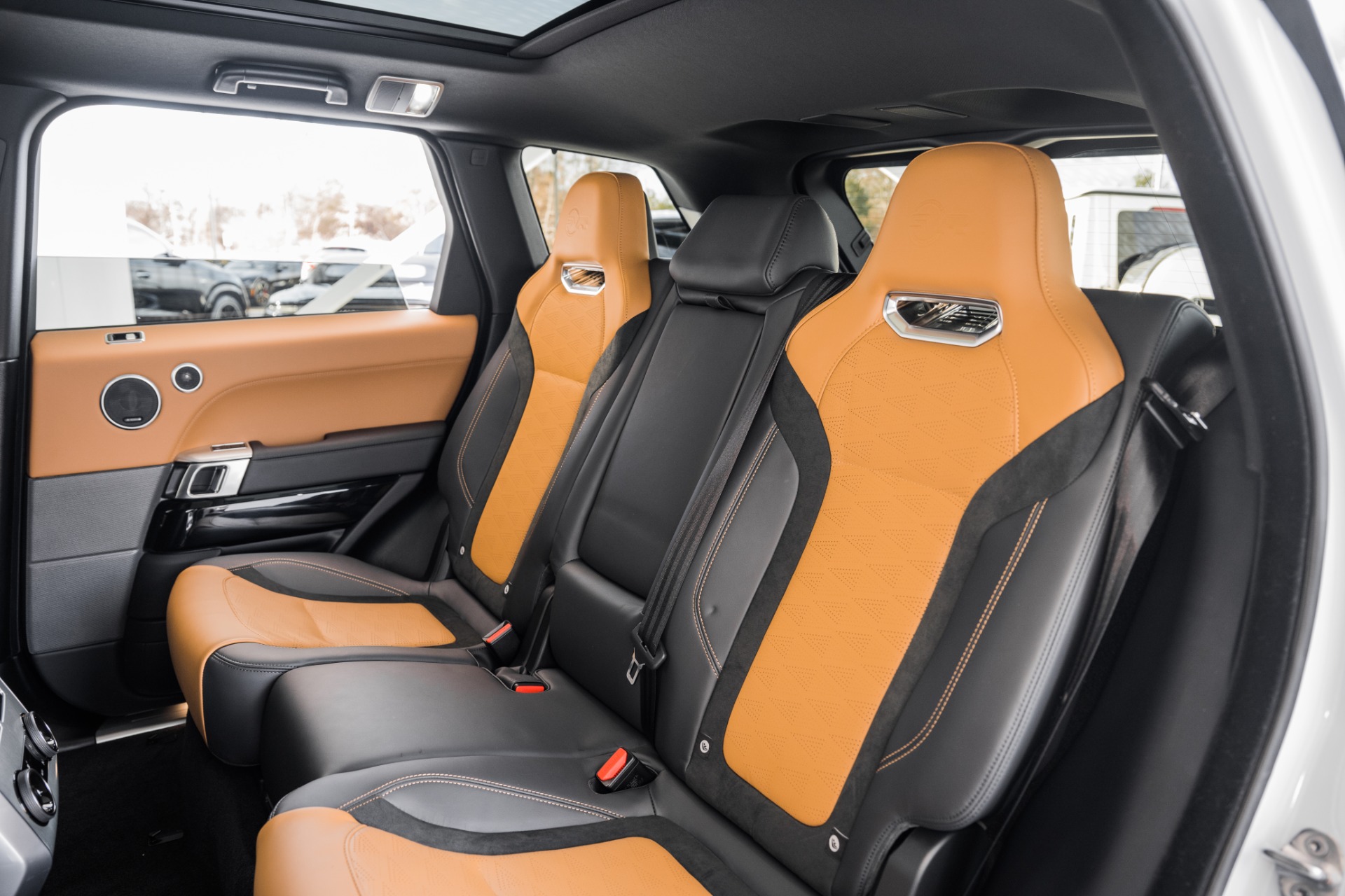 2022 Range Rover Interior Rear Seats