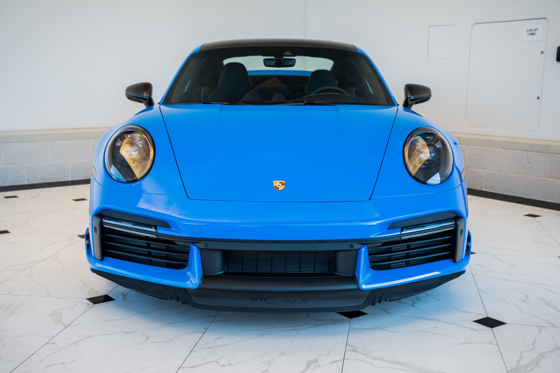 Porsche 911 Turbo S 2024 Azul Porsche 911 Turbo S Cabriolet2024 Em