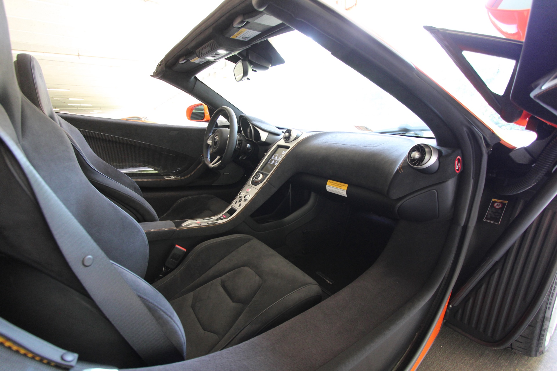 Mclaren Mp4 12c Spyder Interior